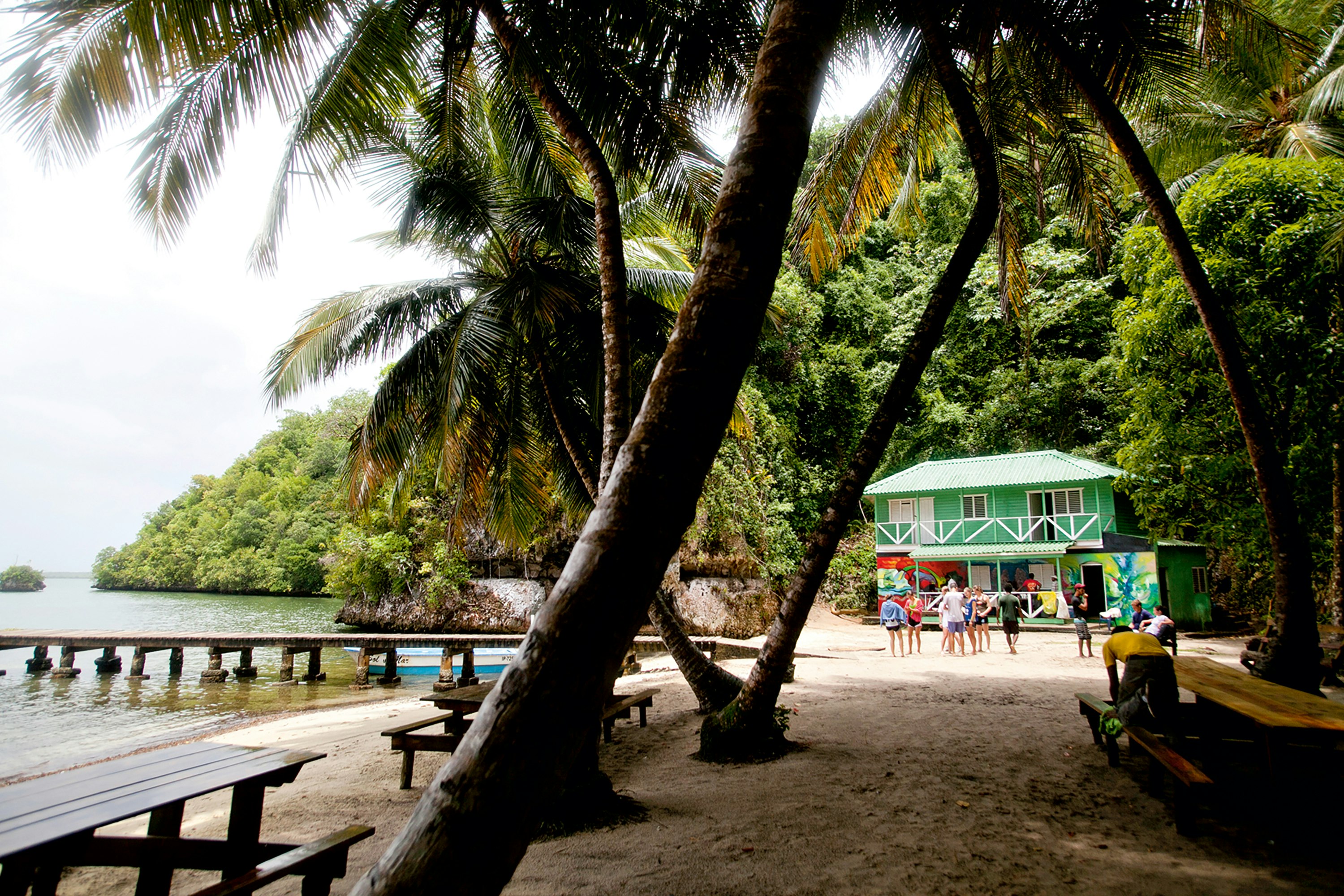 Dominican Republic: Beachside Service