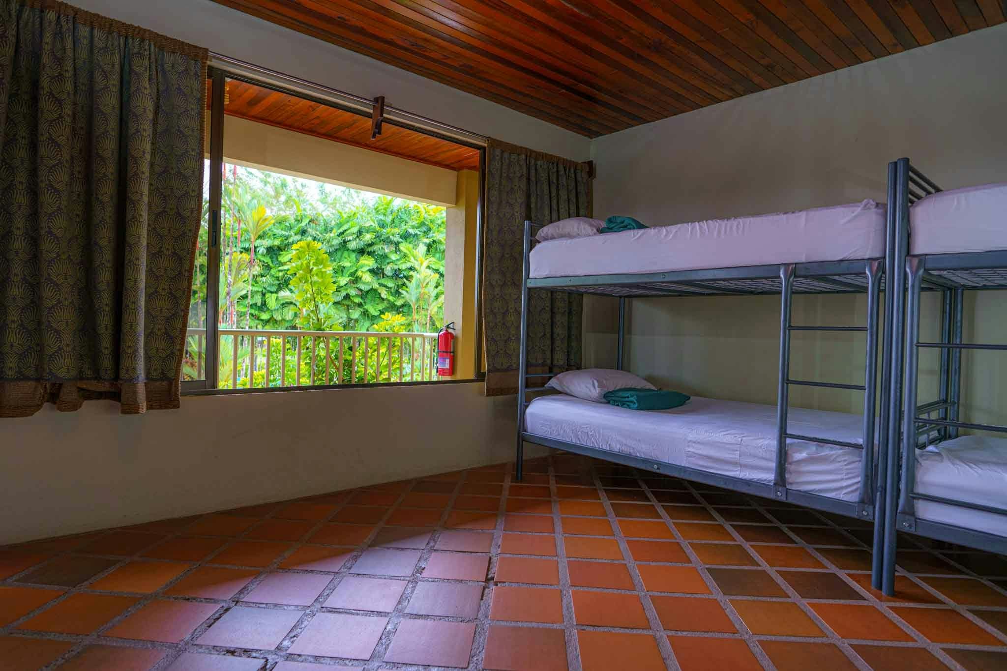 Costa Rica: Pura Vida Service | Rustic Pathways