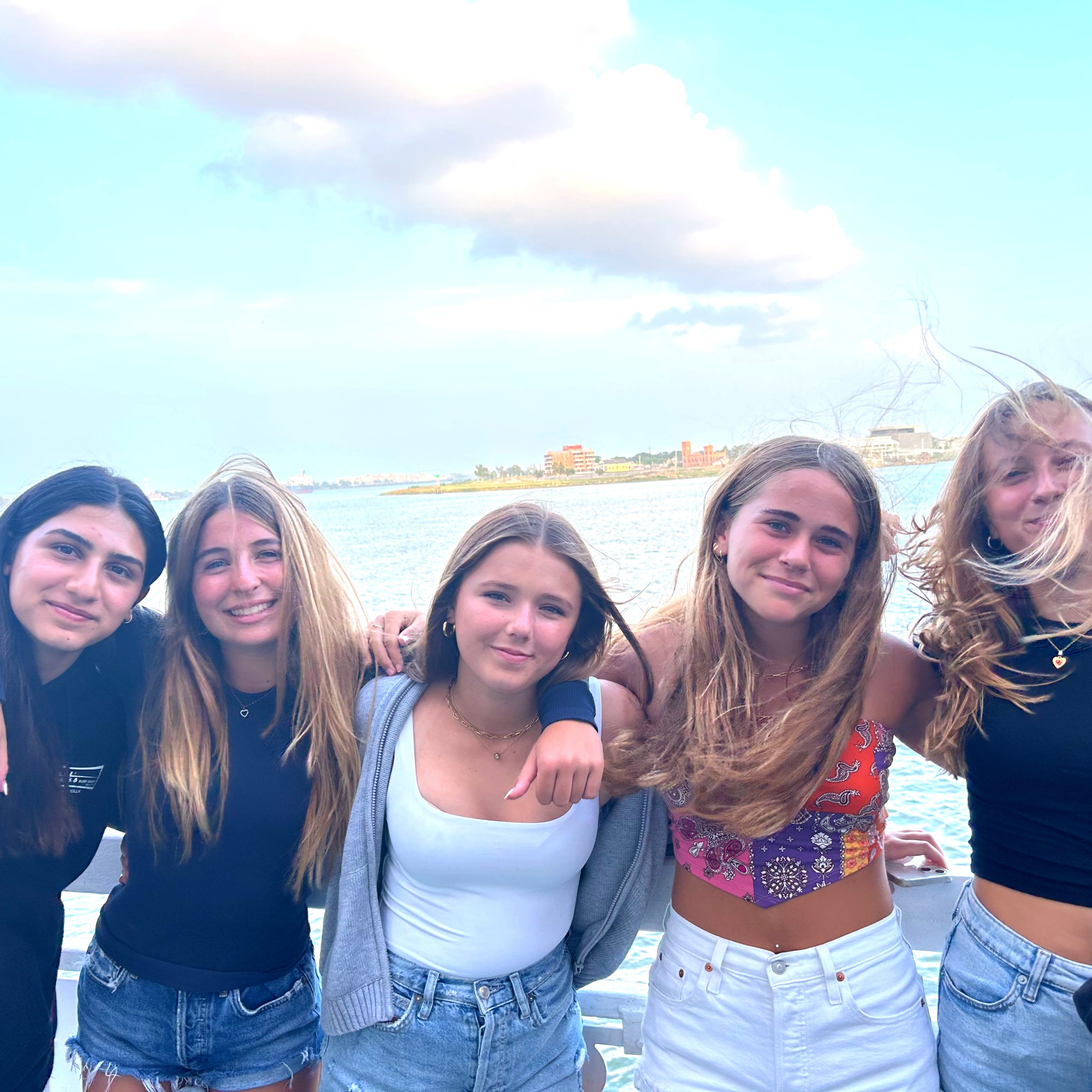 Teen Travel Resources: The Ultimate Hub for Planning Teen Adventures